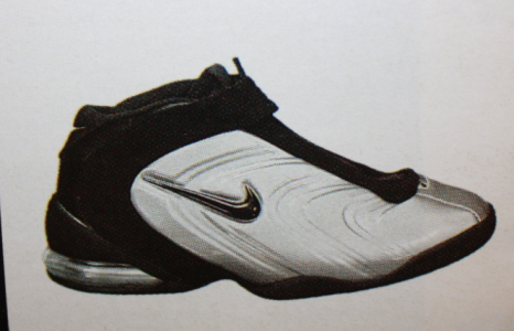 Nike (Tim) Duncan Max Basketball Shoe White/White & Black/Silver 2002